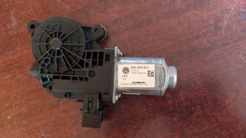 6R0.959.801 - MOTOREUSATO.COM